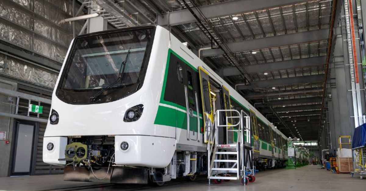 Alstom successfully delivers first C-Series train into passenger ...